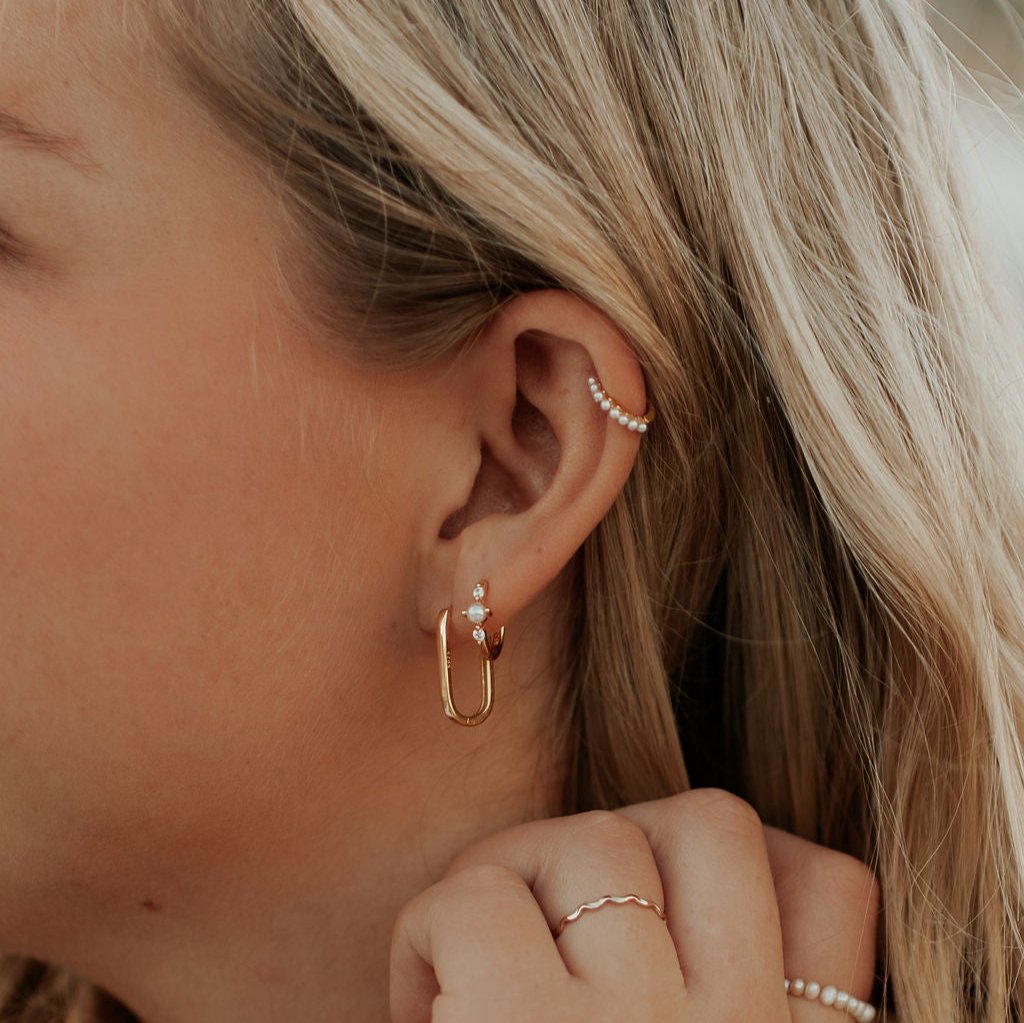 Grace Pearl Hoops – ROOLEE