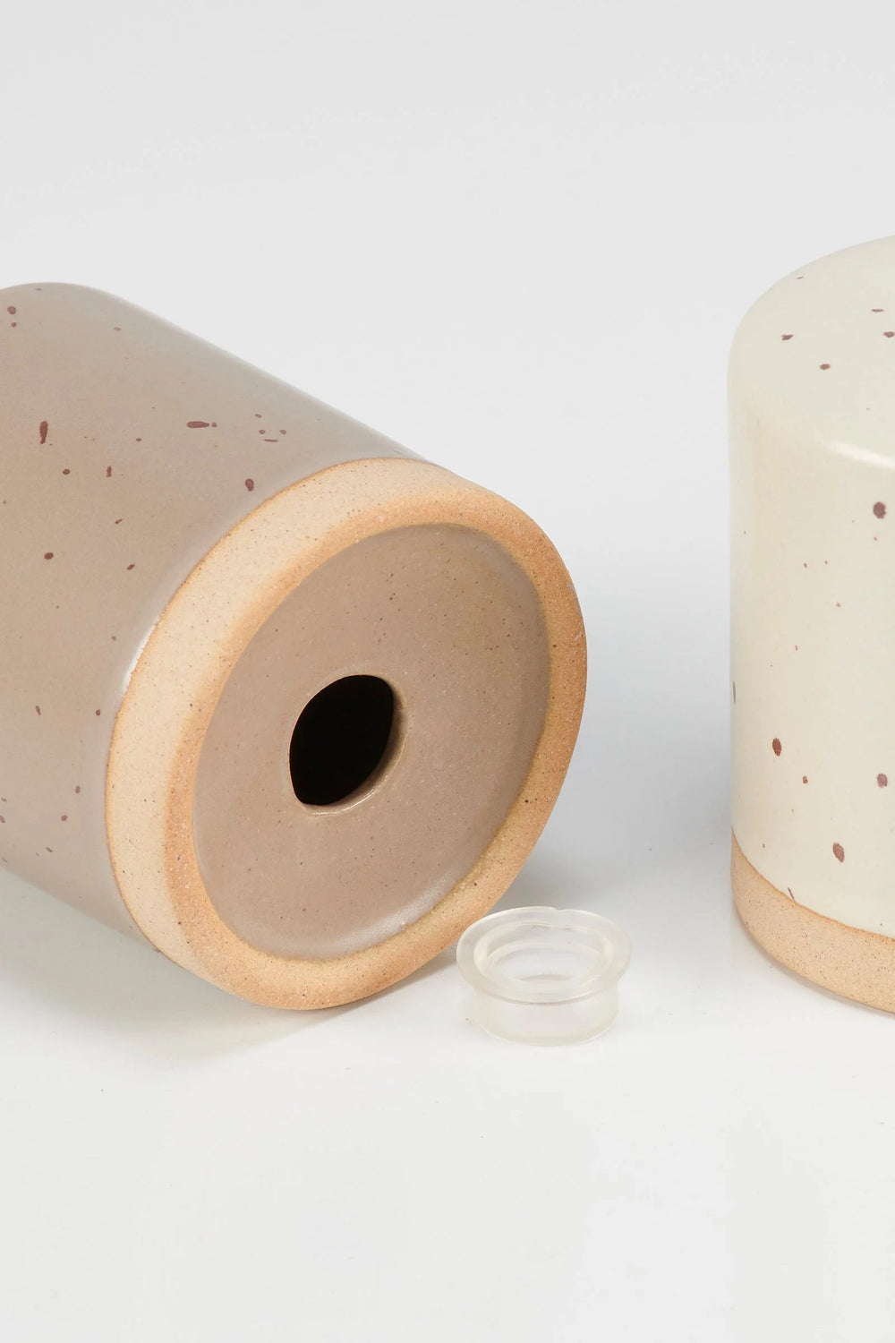 Homebody Salt + Pepper Shaker Set – ROOLEE